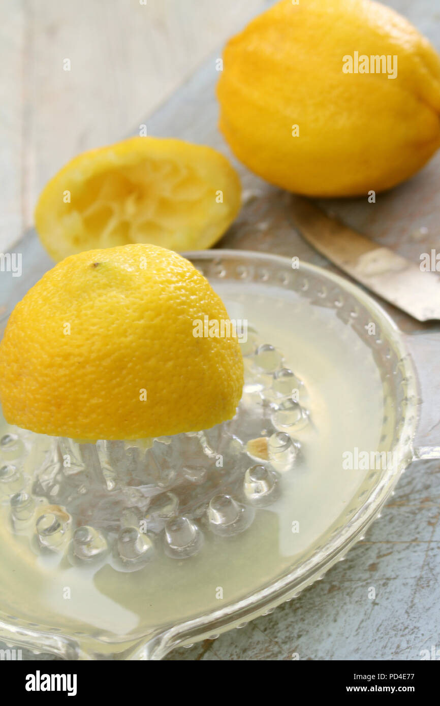 preparing fresh lemons Stock Photo - Alamy
