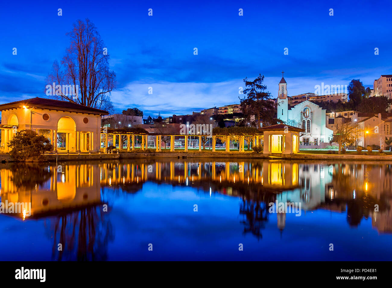 Lake Merritt at Blue Hour Stock Photo - Alamy