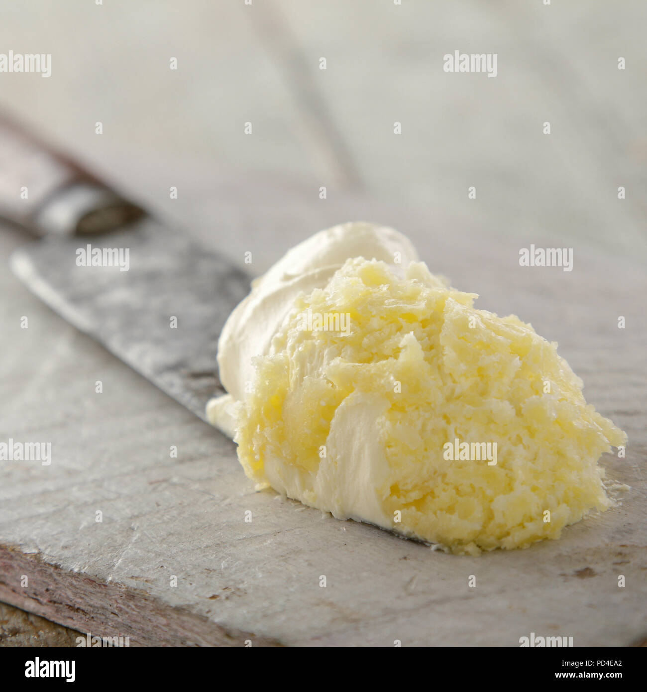 traditional English clotted cream Stock Photo - Alamy