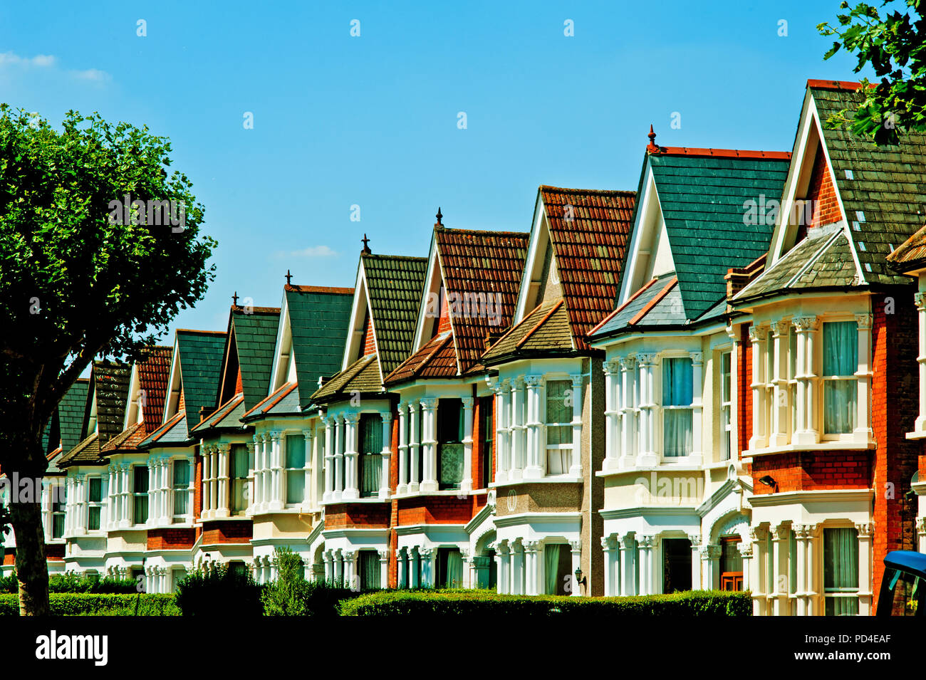 Edwardian houses hi-res stock photography and images - Alamy