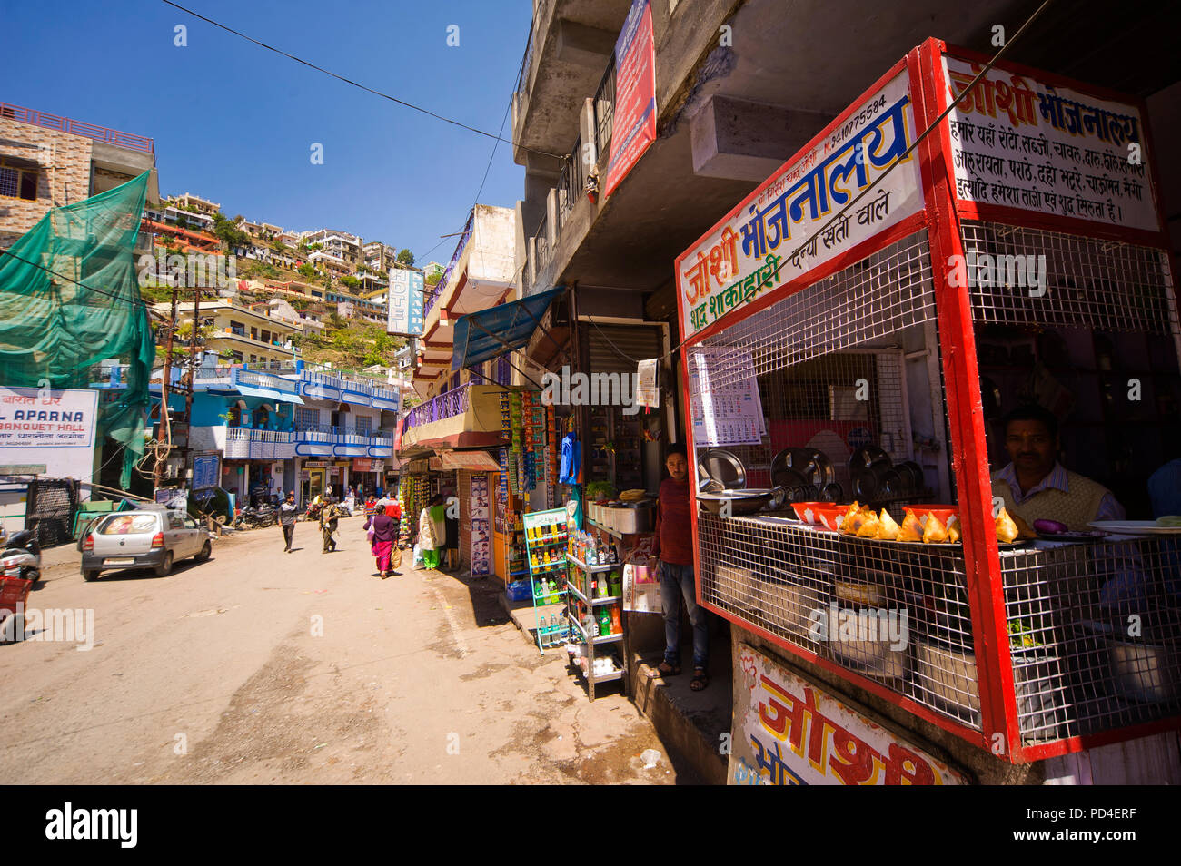 Street scene at Almora town, Kumaon Hills, Uttarakhand, India Stock ...