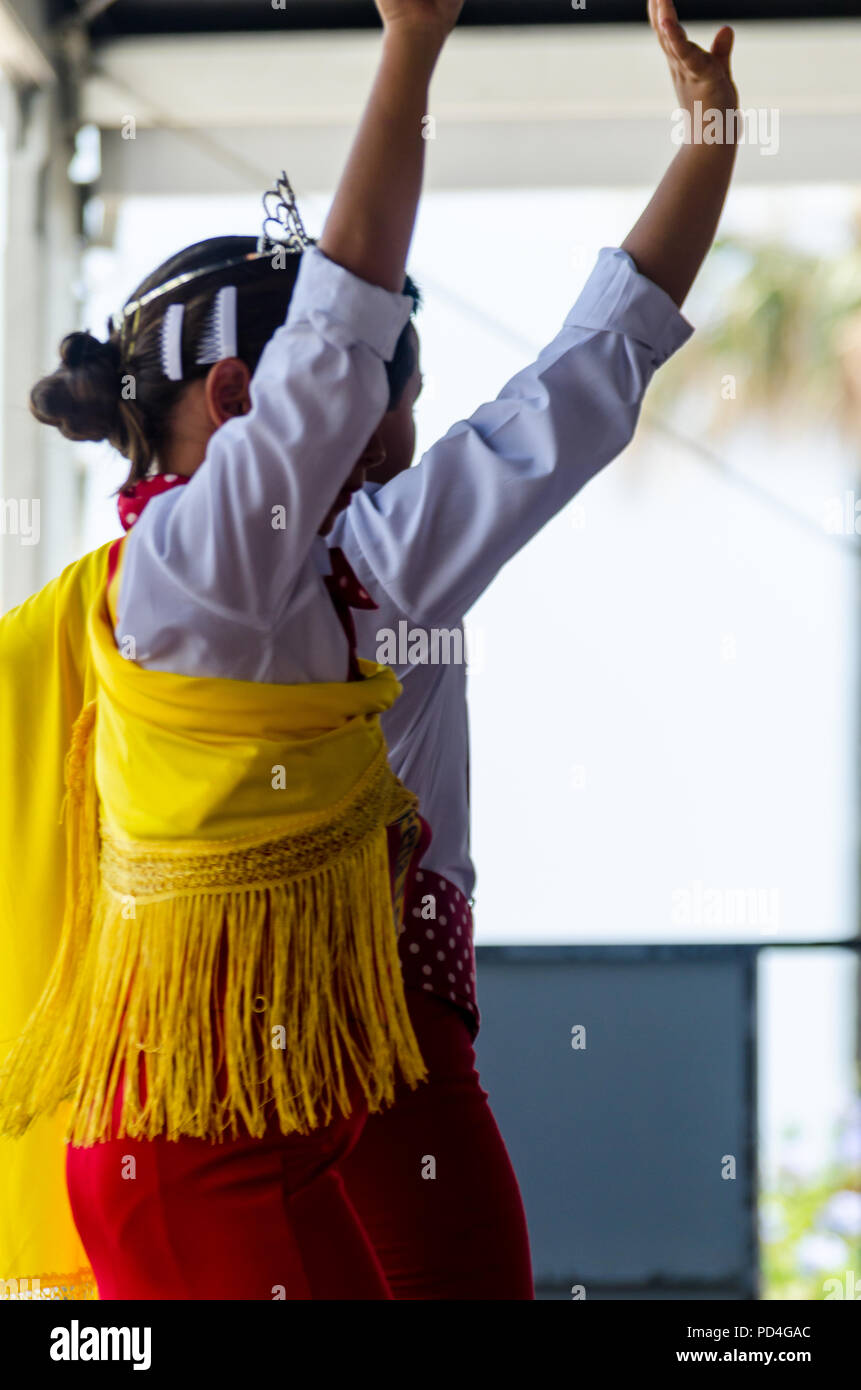 Children group clapping music hi-res stock photography and images - Alamy