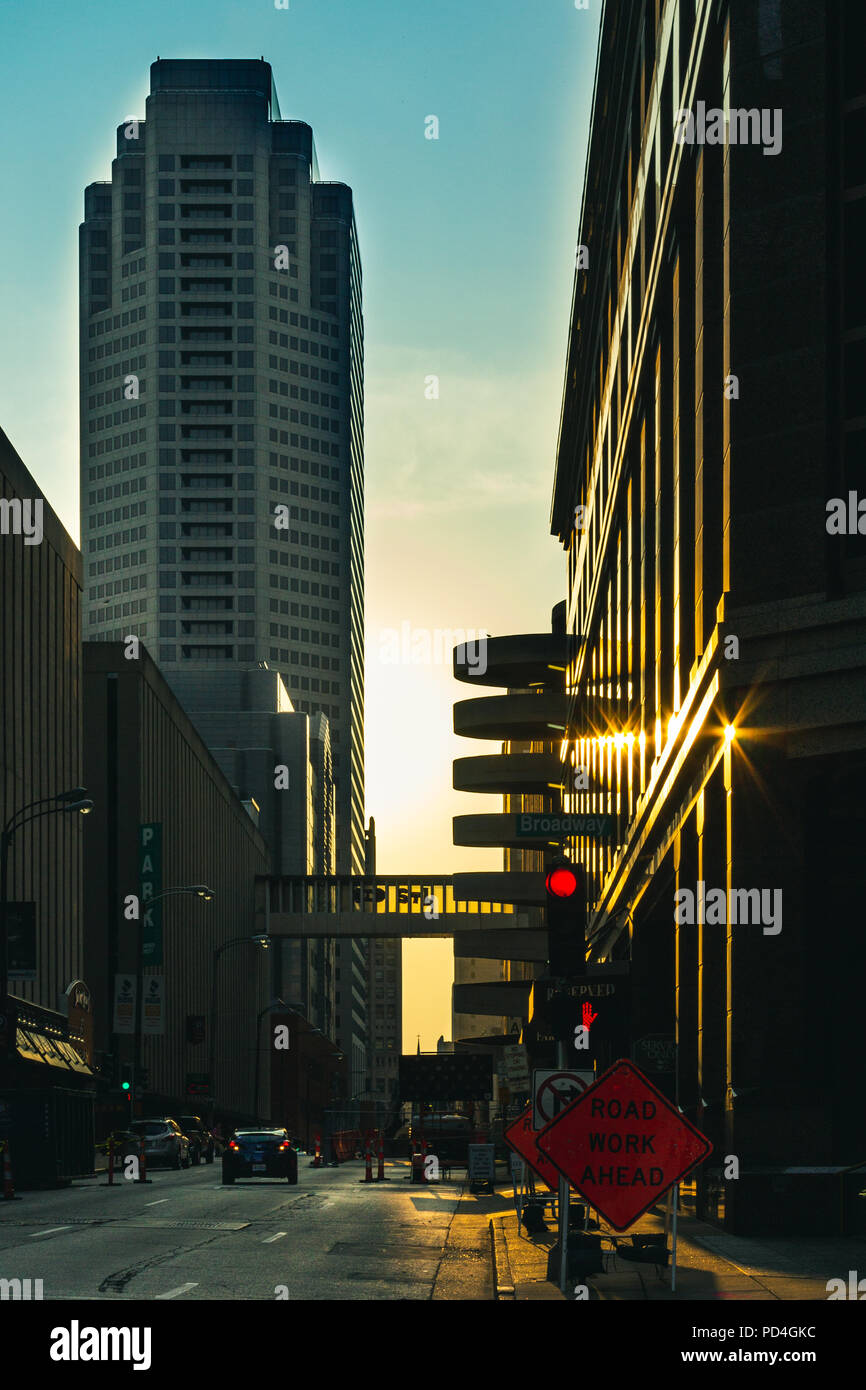 City sky building hi-res stock photography and images - Alamy