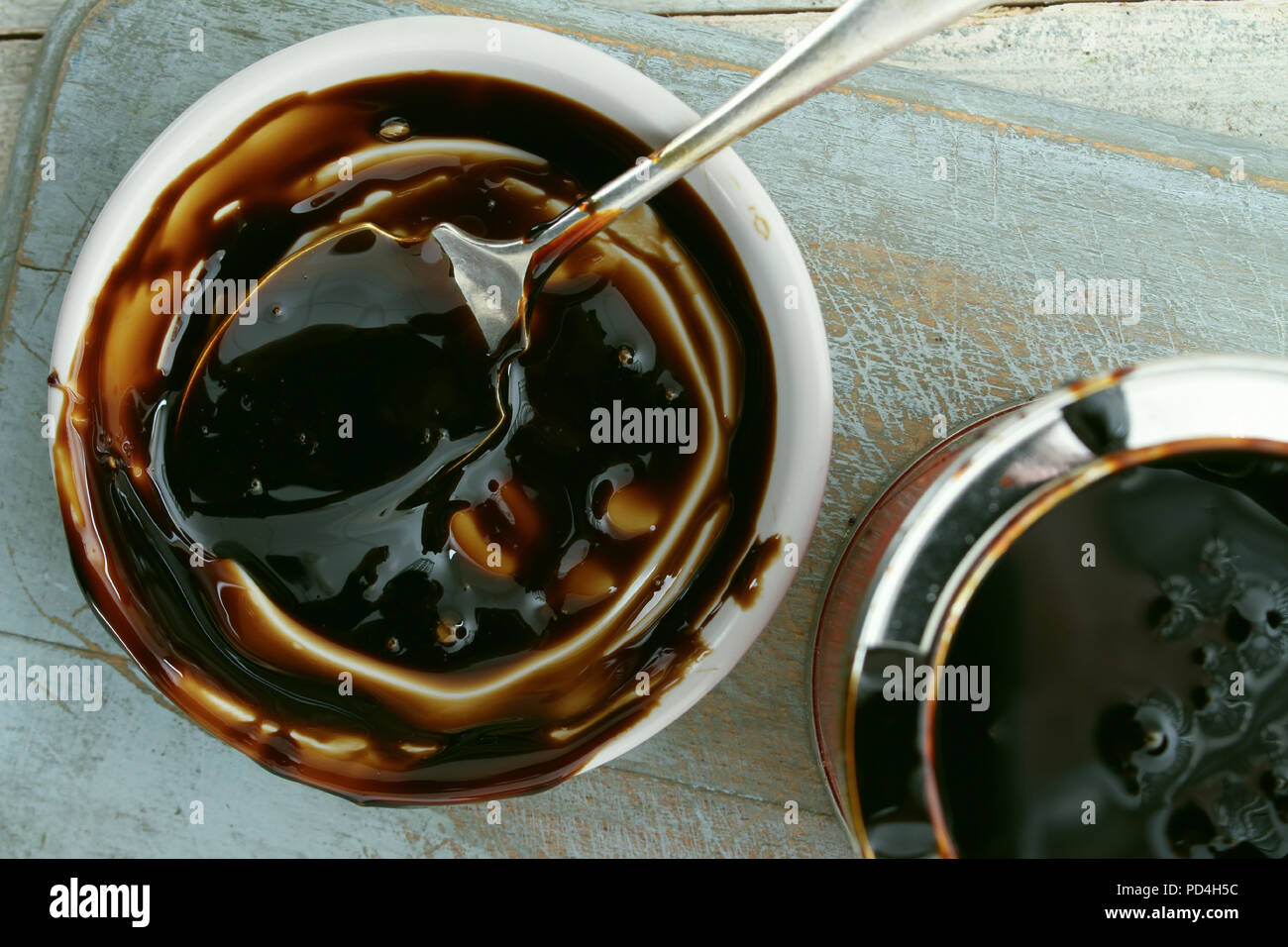 molasses treacle in dish Stock Photo - Alamy
