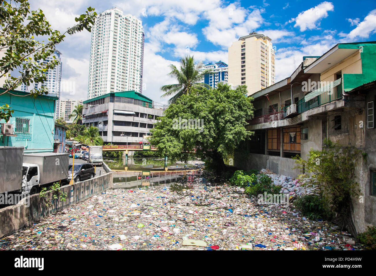 Philippines manila garbage hi-res stock photography and images - Alamy