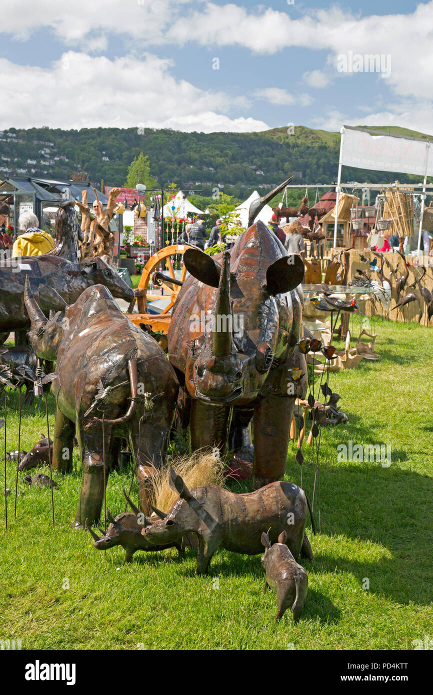 Incredibly realistic animal sculptures made from reclaimed metal and ...