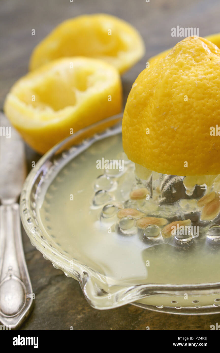 preparing fresh lemons Stock Photo - Alamy