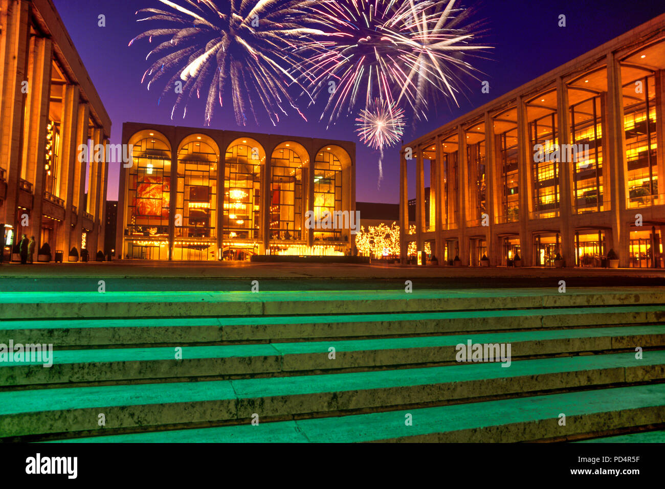 1987 HISTORICAL METROPOLITAN OPERA HOUSE (©WALLACE HARRISON 1966) DAVID ...