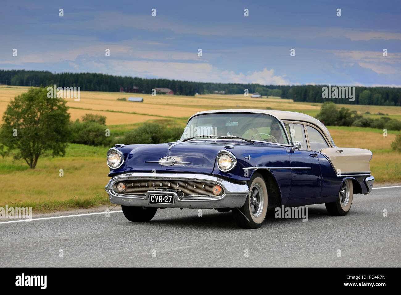 Oldsmobile 88 hi-res stock photography and images - Alamy