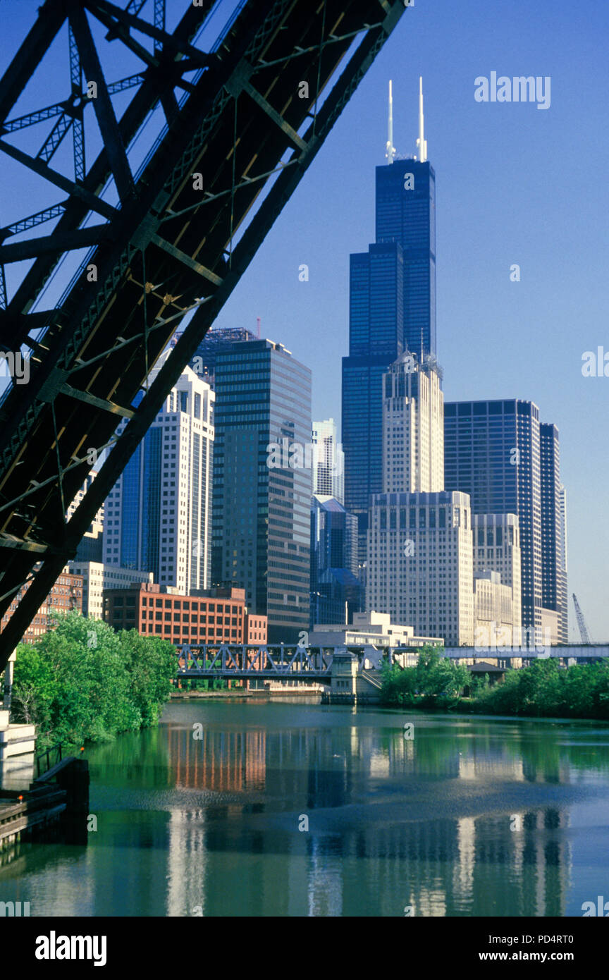 Sears tower 1973 hi-res stock photography and images - Alamy