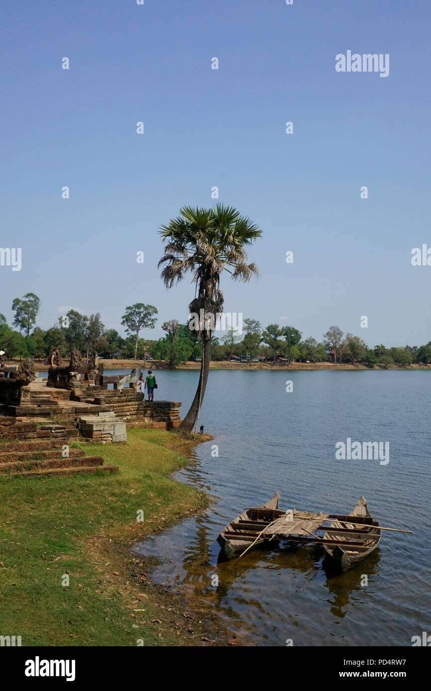 Srah Srang lake at Angkor Wat Temple complex, Siem Reap, Cambodia Stock ...