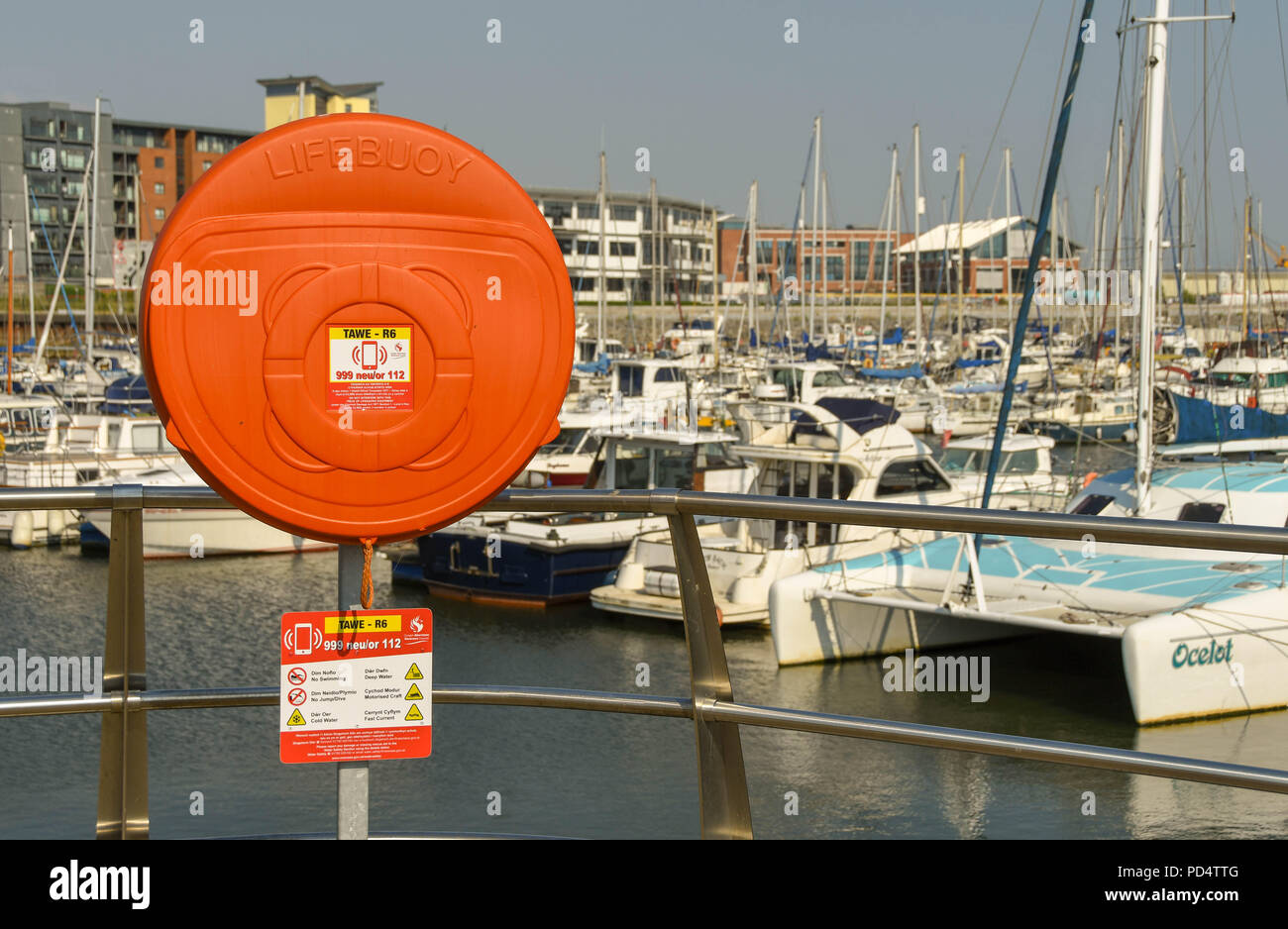 Plastic sail hi-res stock photography and images - Alamy