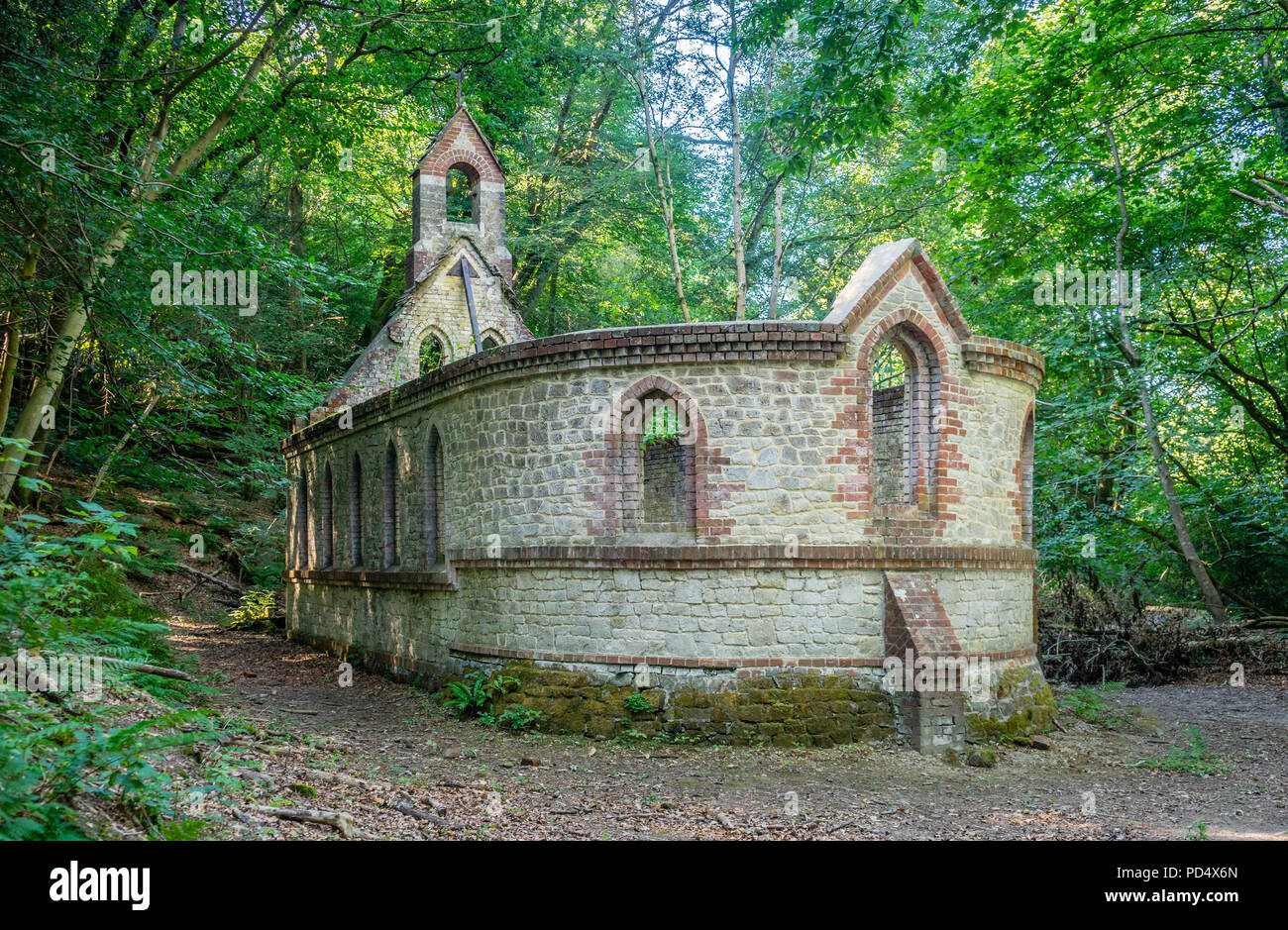 Derelict building in landscape hi-res stock photography and images - Alamy