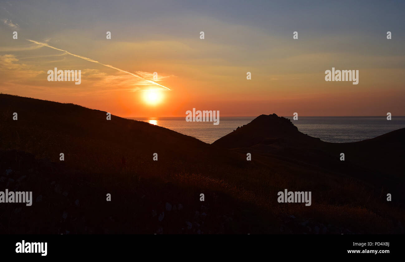 Siloutte sunset hi-res stock photography and images - Alamy
