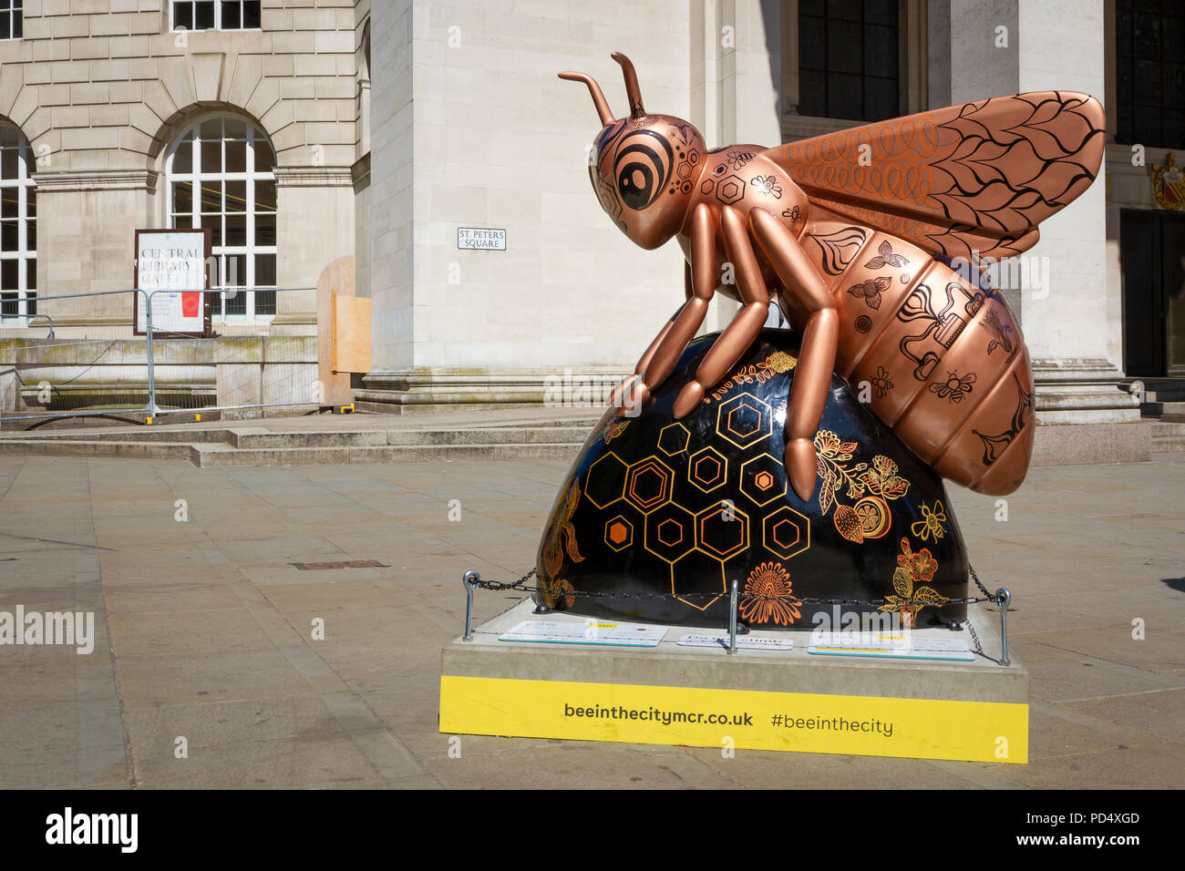 Distiller bee hi-res stock photography and images - Alamy