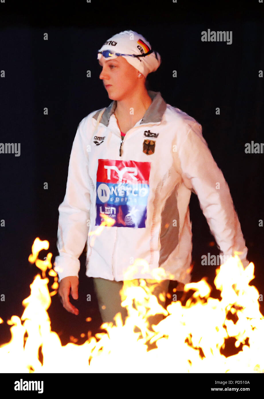 Gose isabel hi-res stock photography and images - Alamy