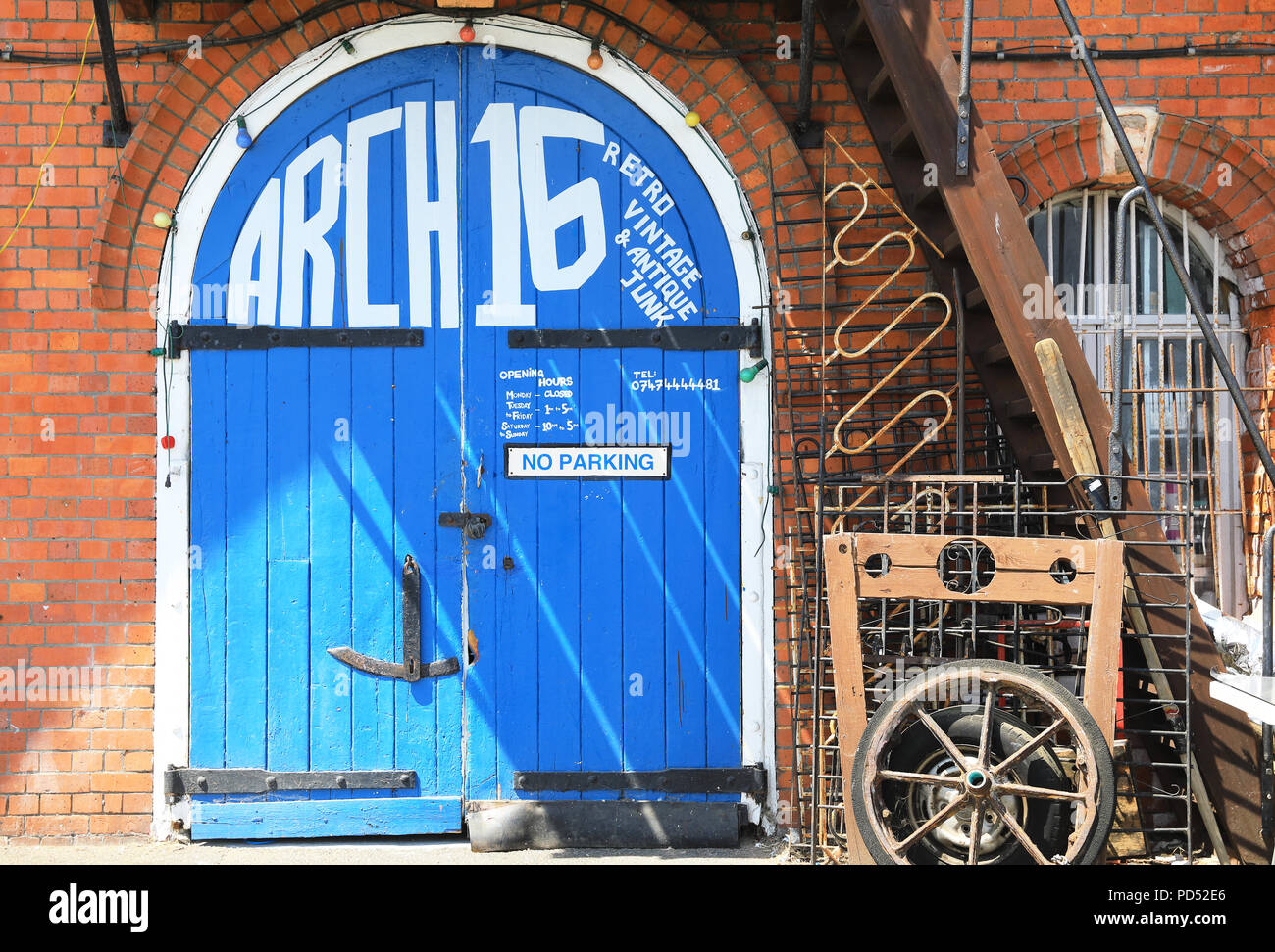 Victorian arch hi-res stock photography and images - Alamy