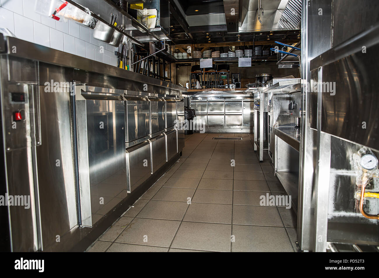 Professional kitchen, view counter in stainless steel Stock Photo - Alamy