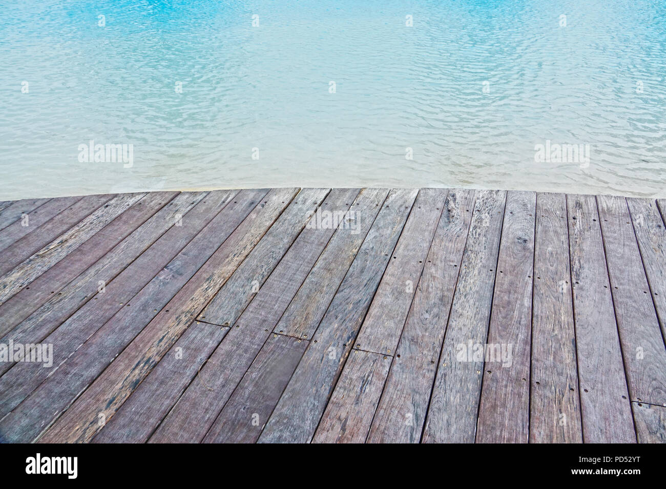 Pools edge hi-res stock photography and images - Alamy