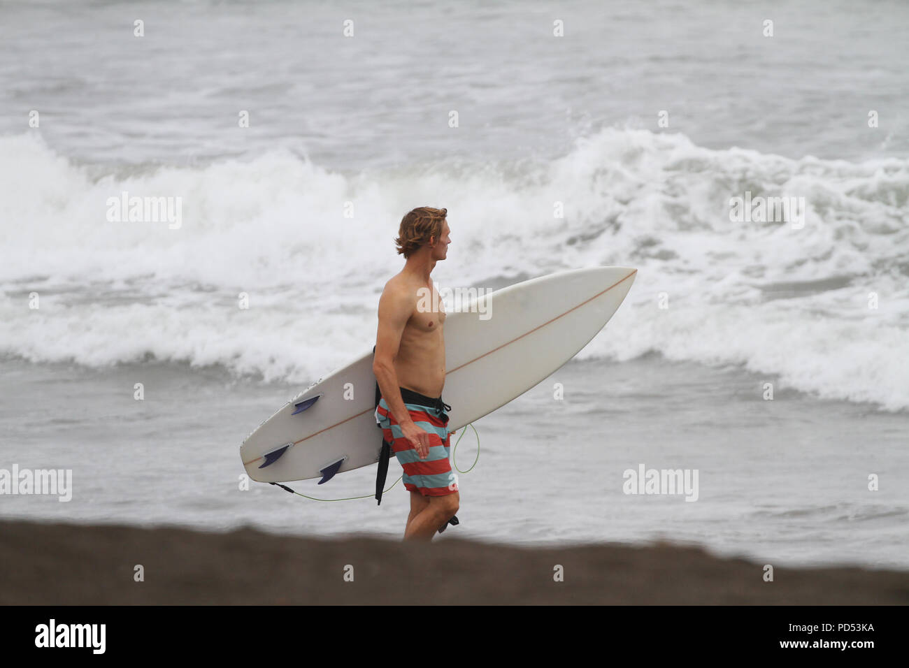 Going into the water hi-res stock photography and images - Alamy