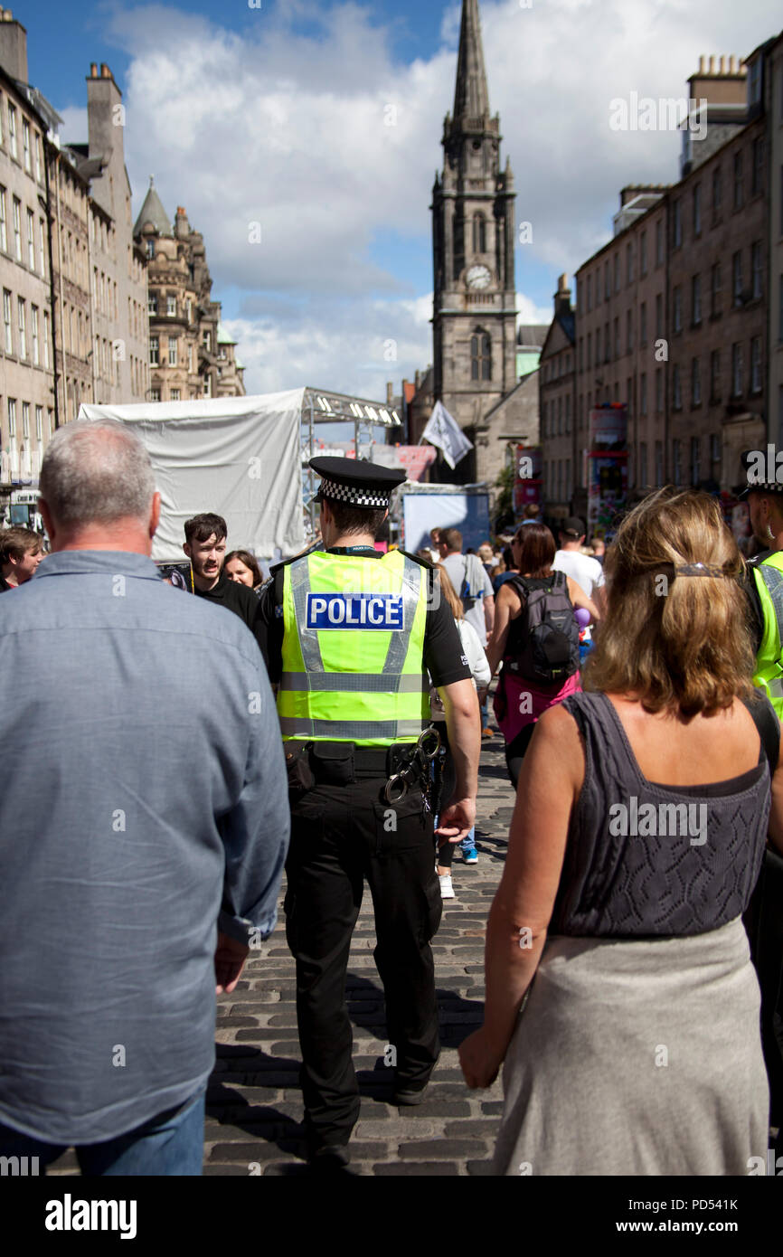 Scottish police hi-res stock photography and images - Alamy