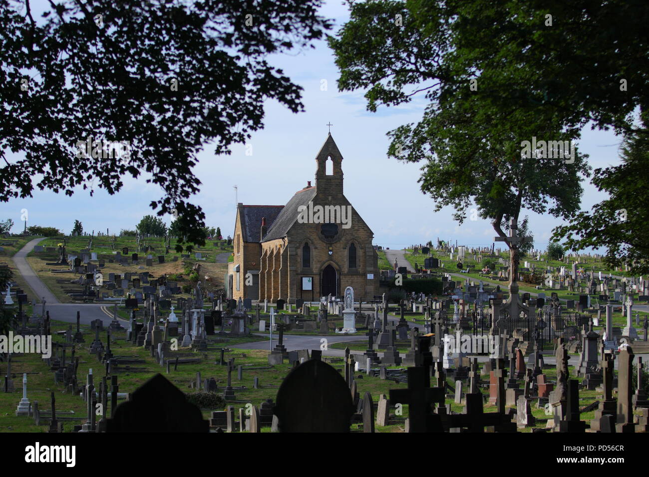 Killingbeck cemetery hi-res stock photography and images - Alamy