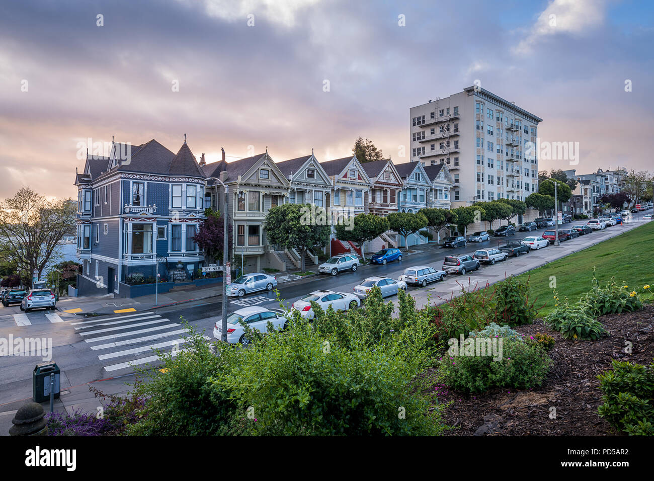 Alamo Square Park at Sunrise Stock Photo - Alamy