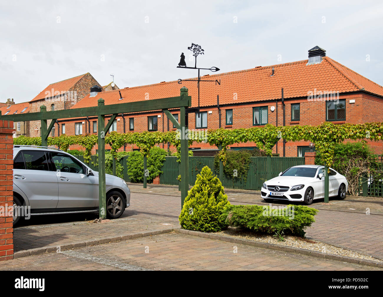 New housing in Yarm, North Yorkshire, England UK Stock Photo - Alamy
