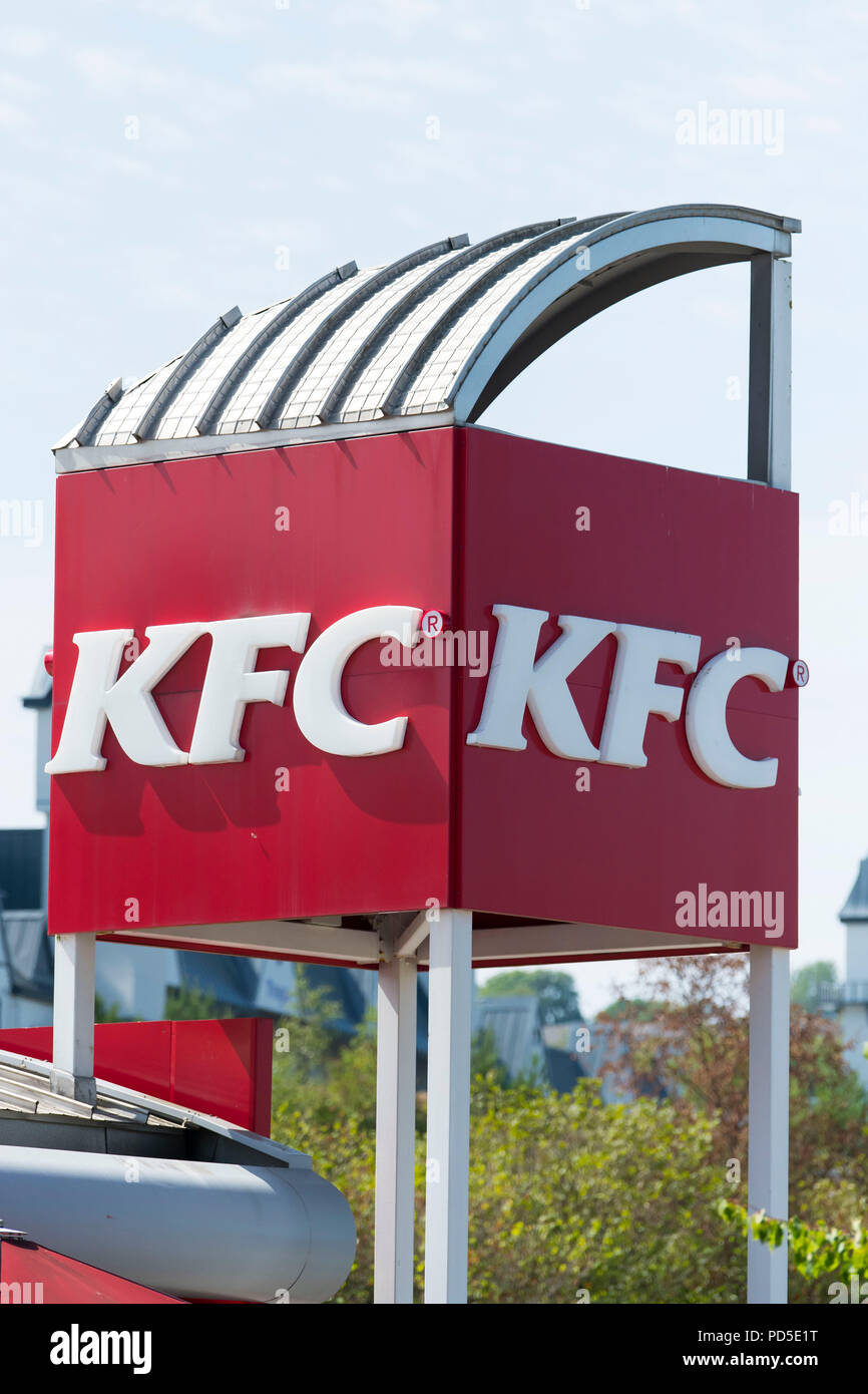 Kentucky fried chicken sign hi-res stock photography and images - Alamy