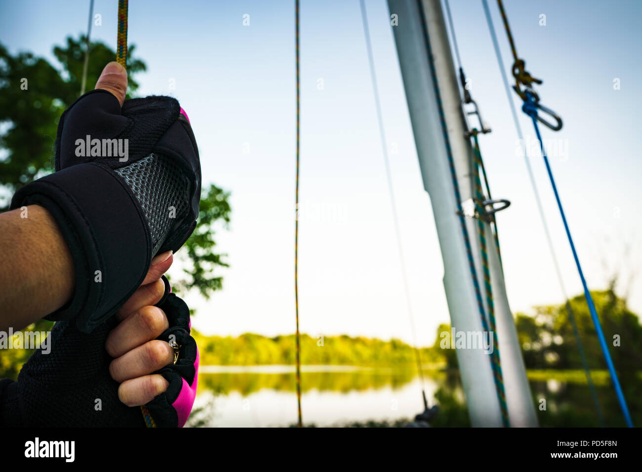 Hand gripping rope hi-res stock photography and images - Alamy