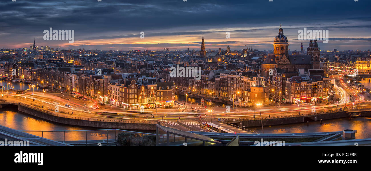 Amsterdam nightlife hi-res stock photography and images - Alamy