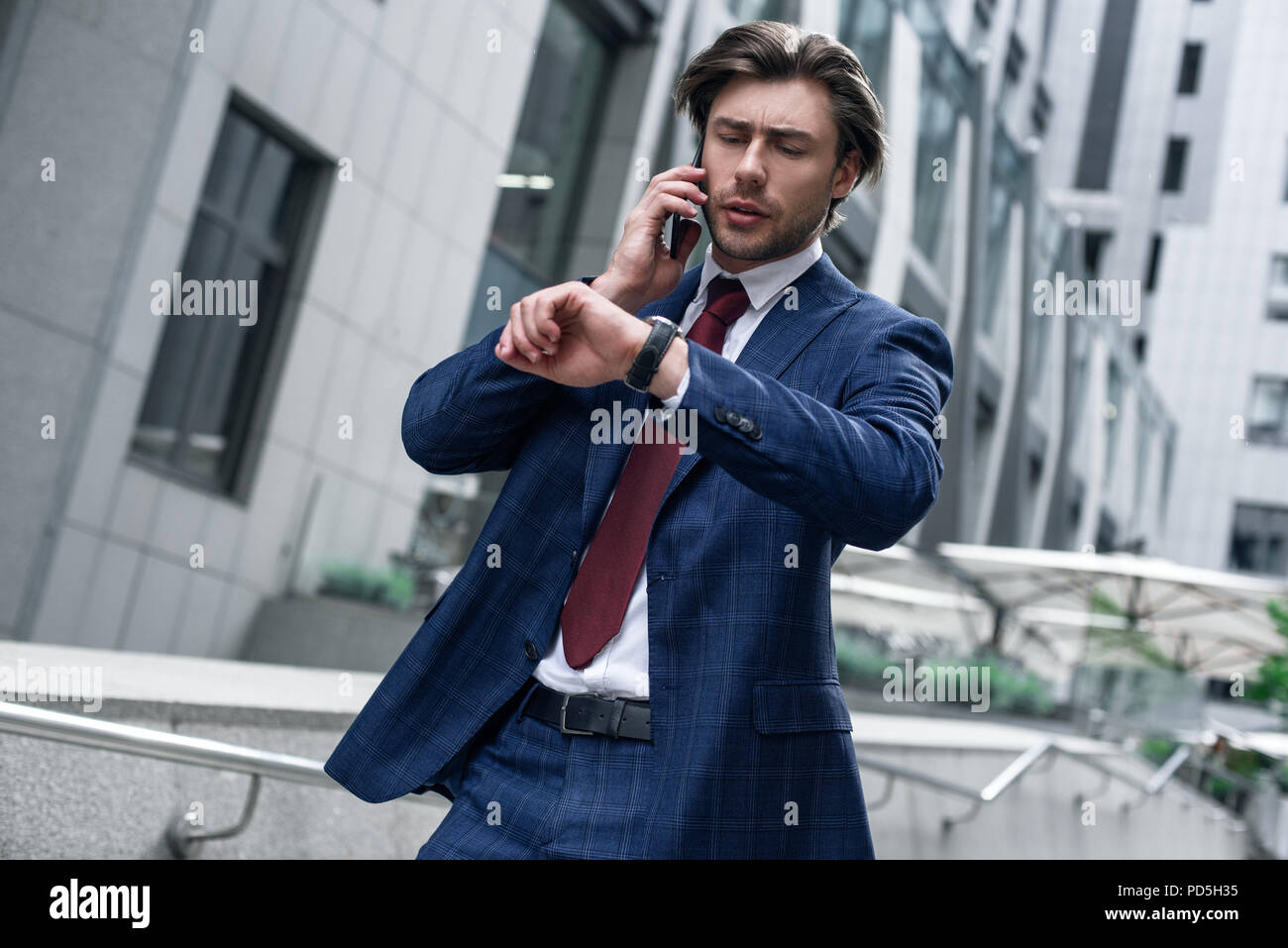 20s person city hi-res stock photography and images - Alamy