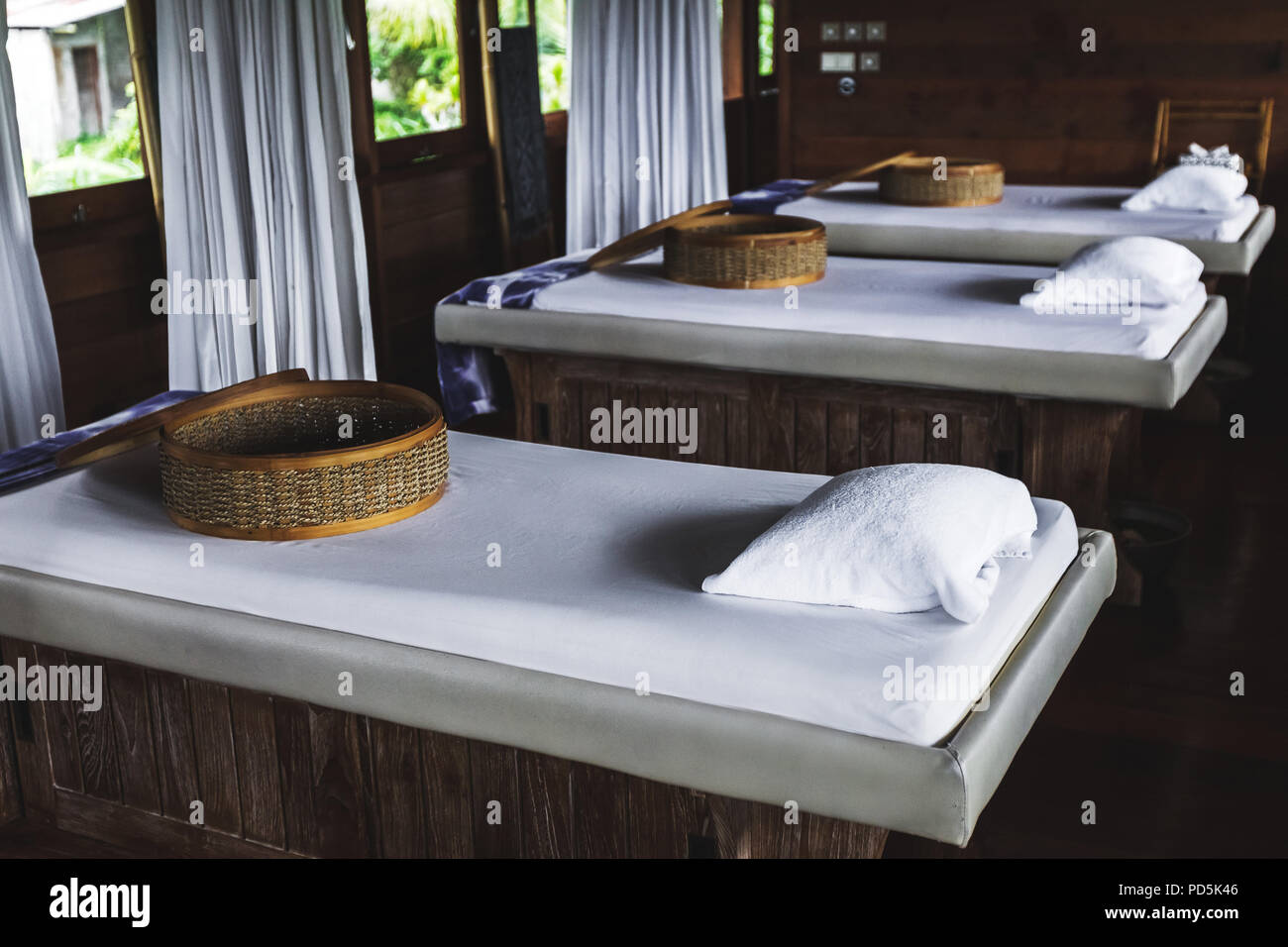 Interior of massage room Stock Photo - Alamy