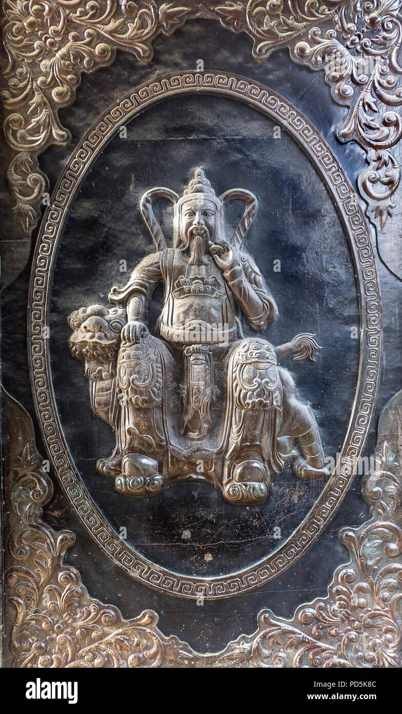 Gold plate embossed golden temple hi-res stock photography and images ...