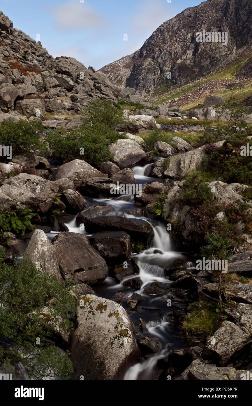 Snowdonia scenic hikes hi-res stock photography and images - Alamy