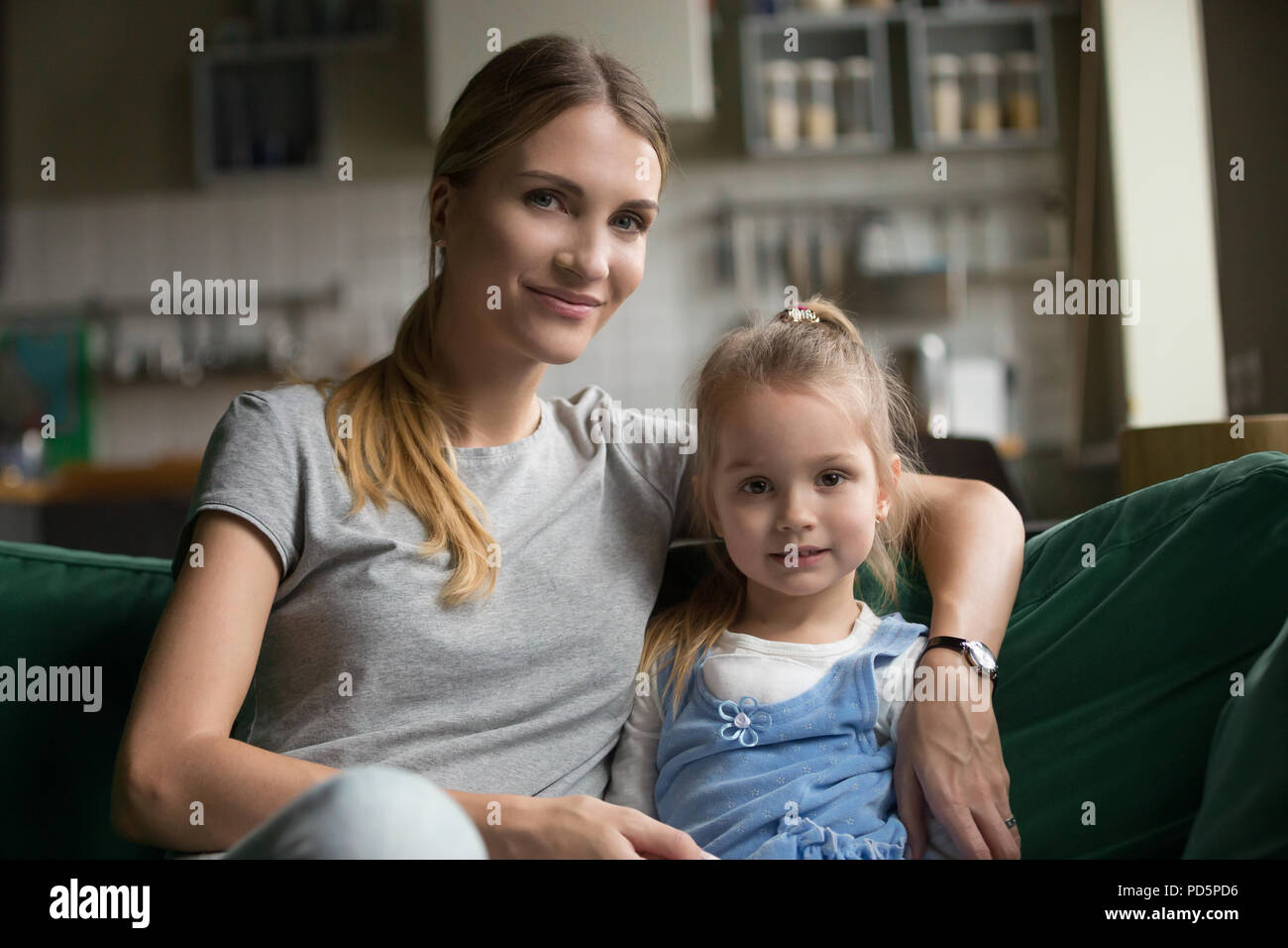 Loving single mother and daughter hi-res stock photography and images ...