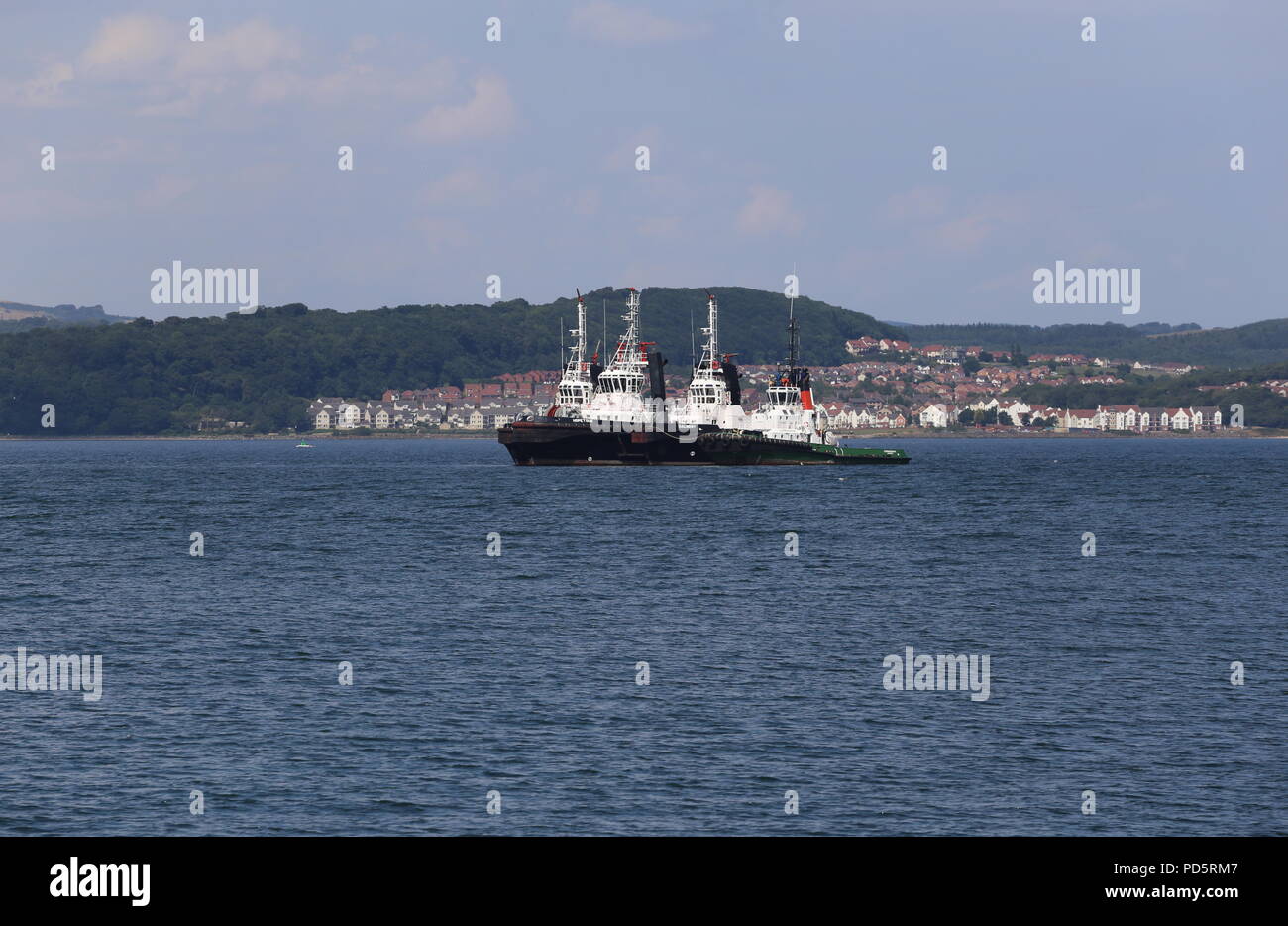 Rail tugs hi-res stock photography and images - Alamy