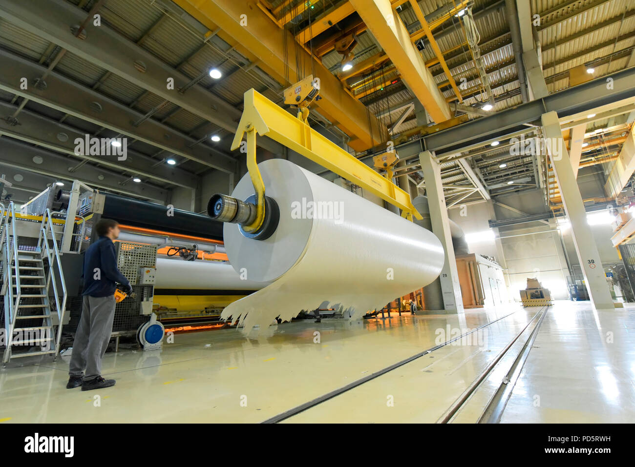 Paper roll fabric hi-res stock photography and images - Alamy