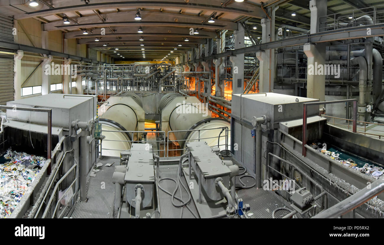 Modern washing machines hi-res stock photography and images - Alamy