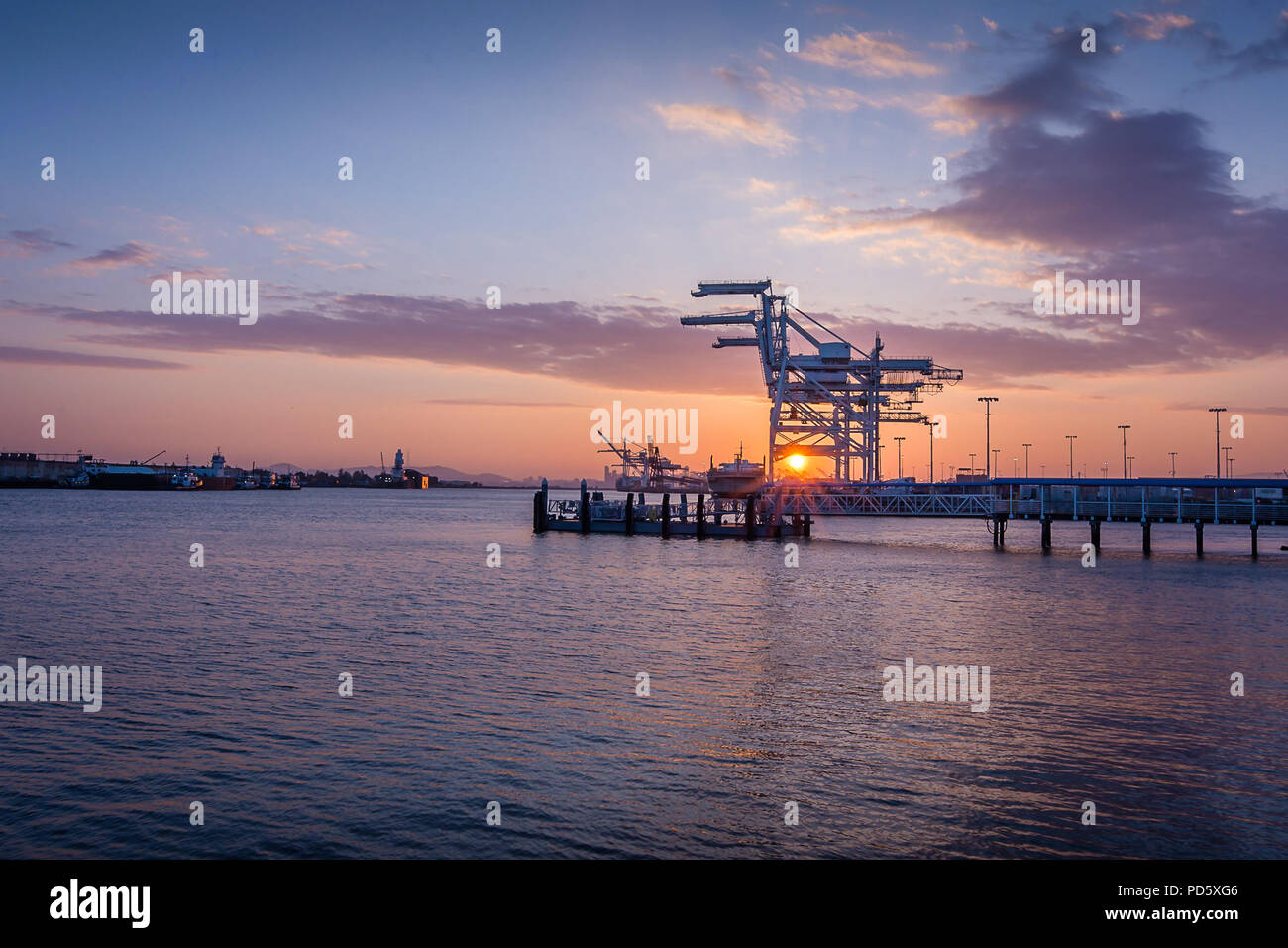 Port of Oakland Stock Photo - Alamy