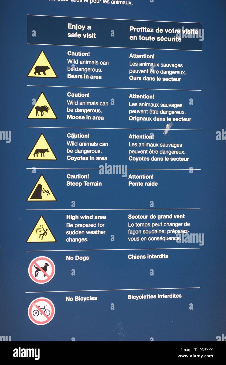 Coyote warning sign hi-res stock photography and images - Alamy