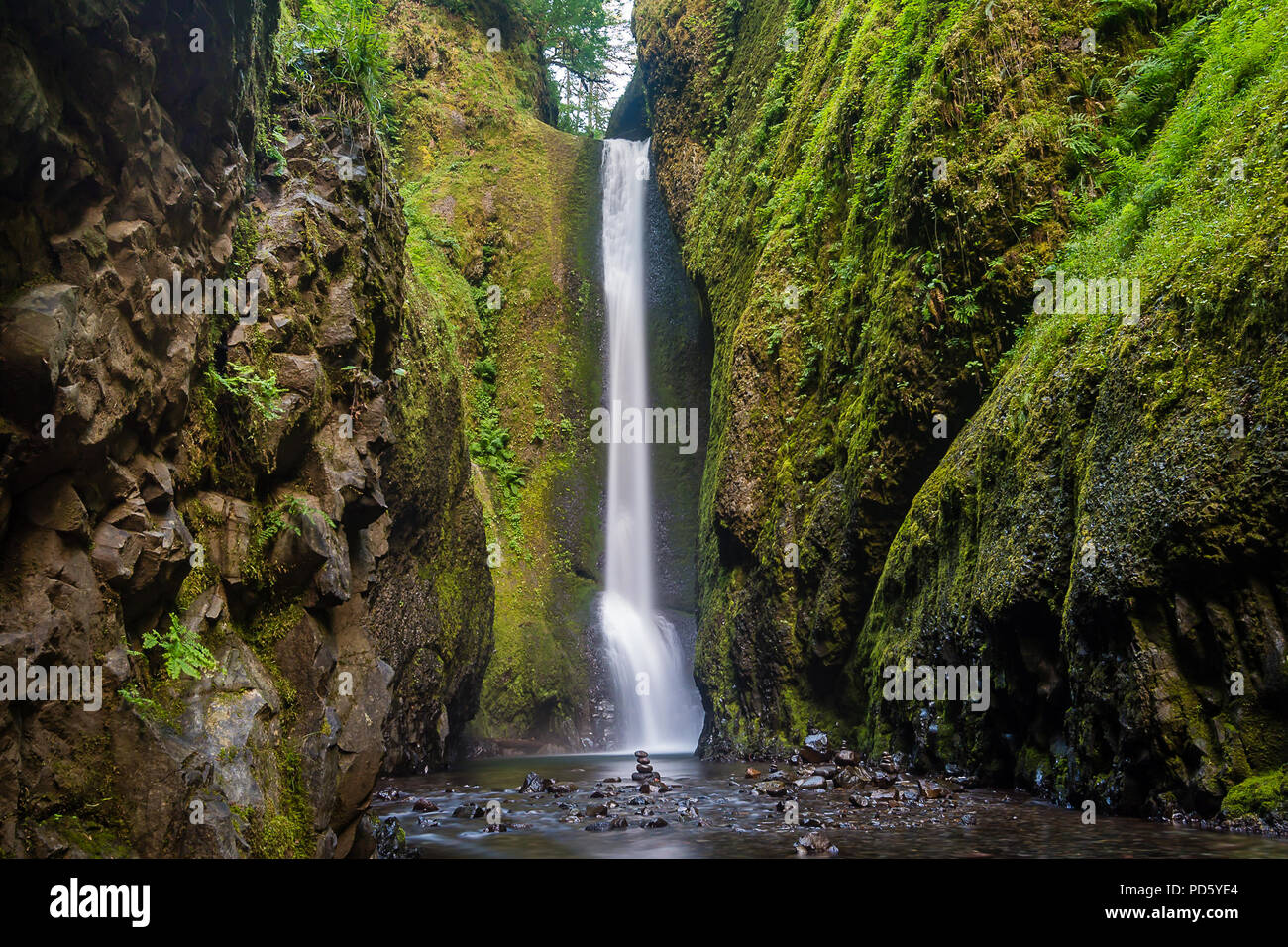 Columbia River Gorge National Scenic Area Stock Photo - Alamy