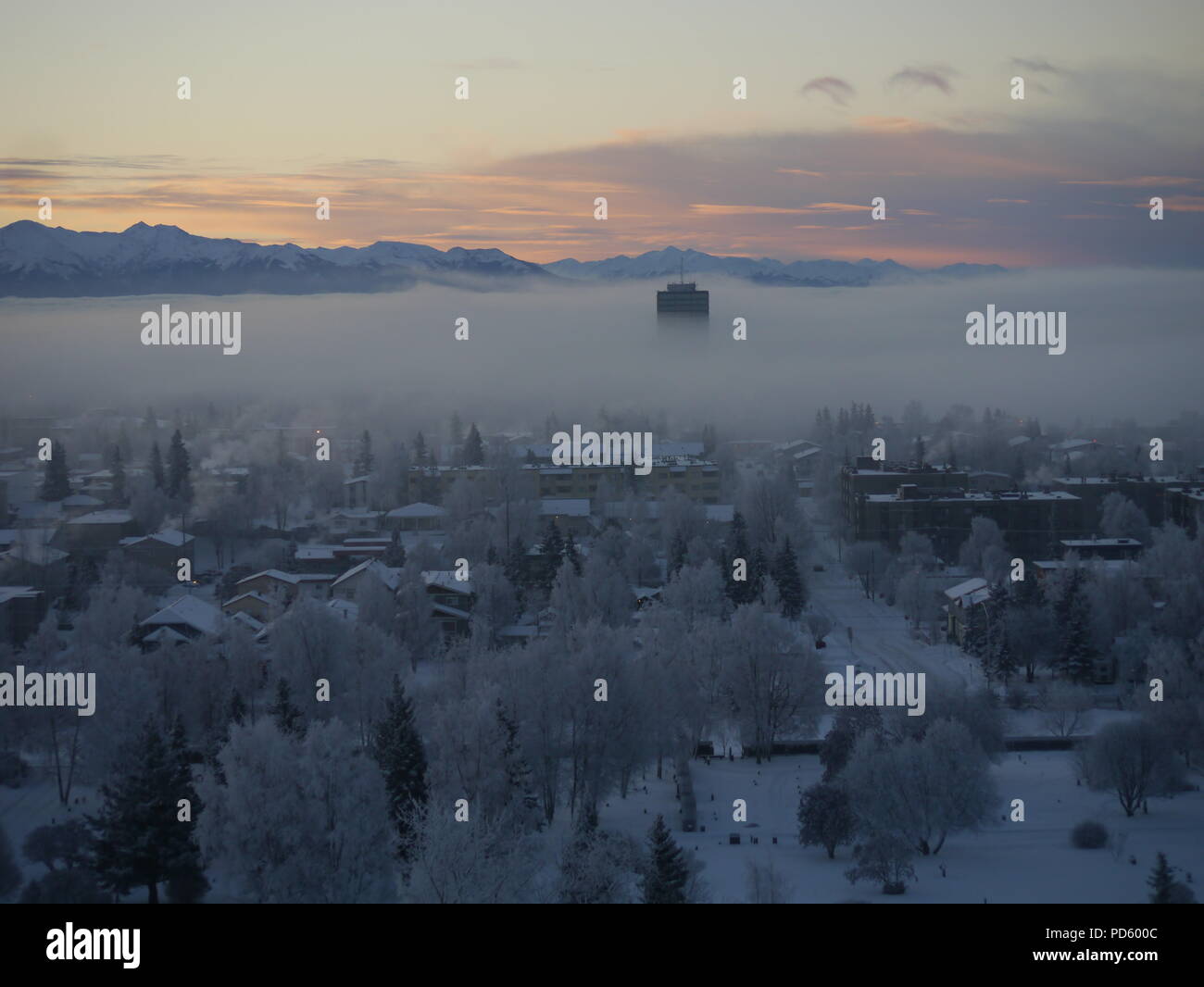 Alaska mountains fog hi-res stock photography and images - Alamy