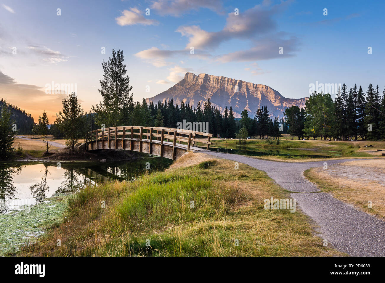 Cascade ponds hi-res stock photography and images - Alamy