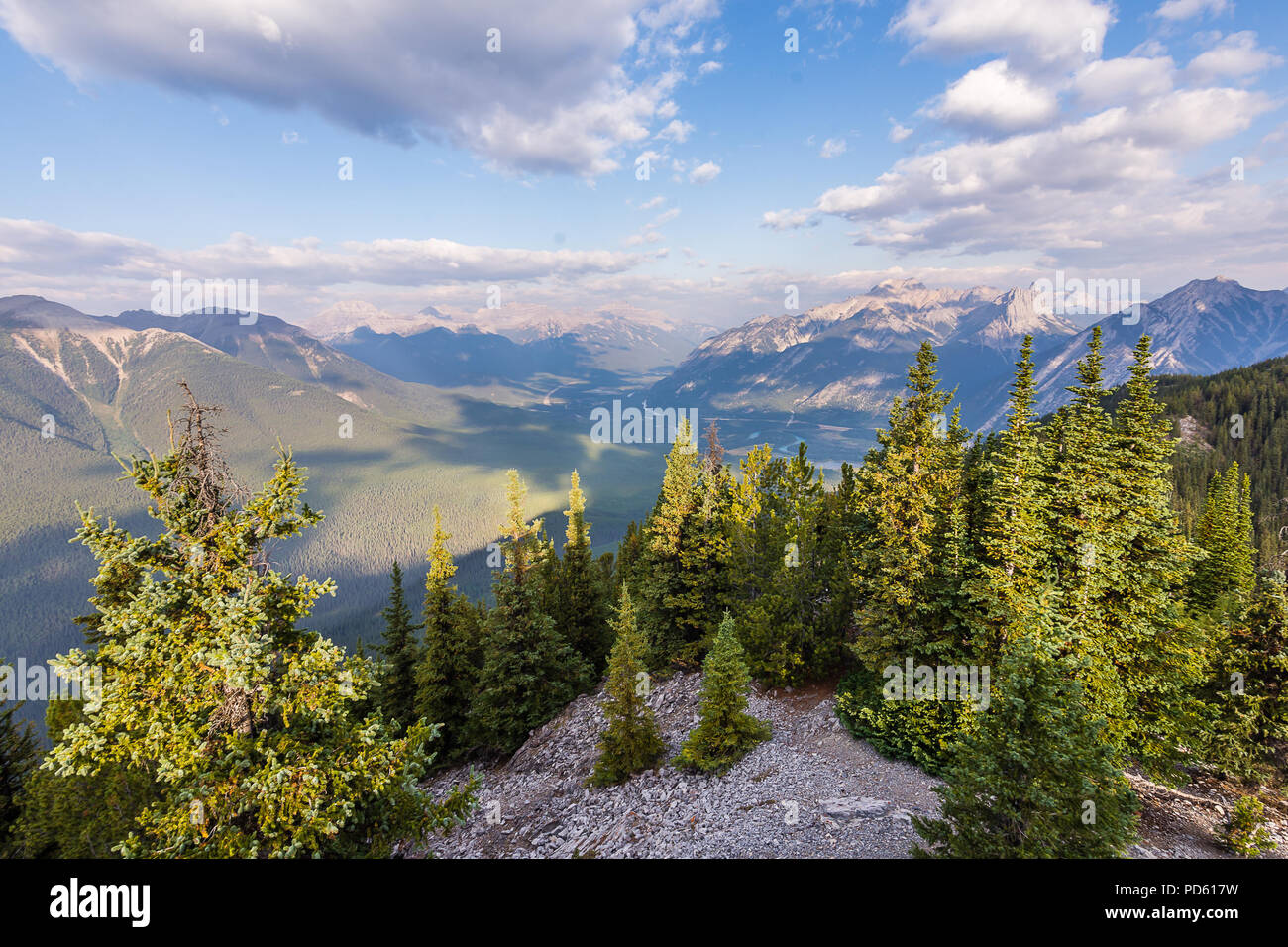 Sunshine banff gondola hi-res stock photography and images - Alamy