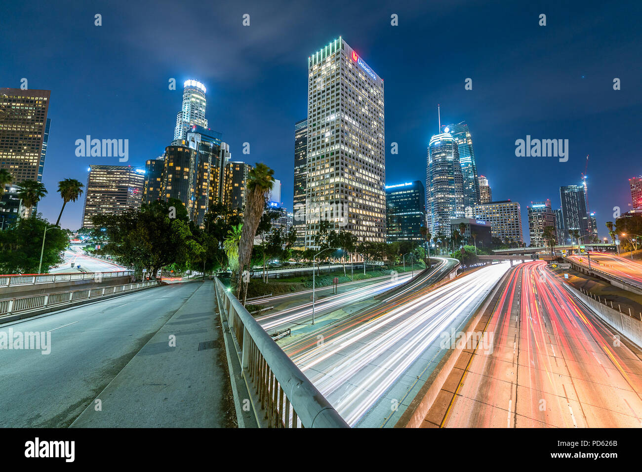Downtown street light skyscrapers hi-res stock photography and images ...