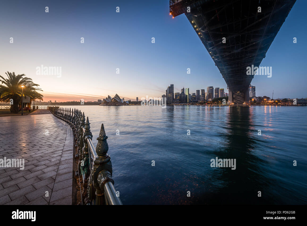 Australia southern shore of sydney harbour hi-res stock photography and ...