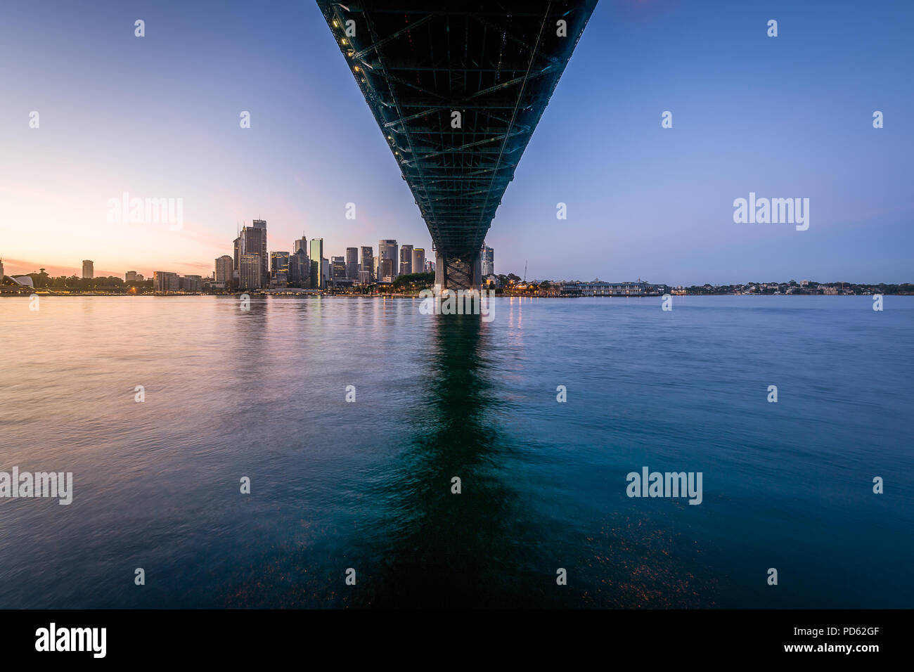 Australia southern shore of sydney harbour hi-res stock photography and ...