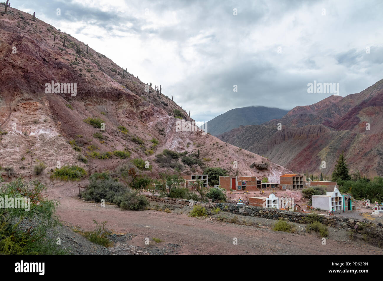 Red range cemetery hi-res stock photography and images - Alamy