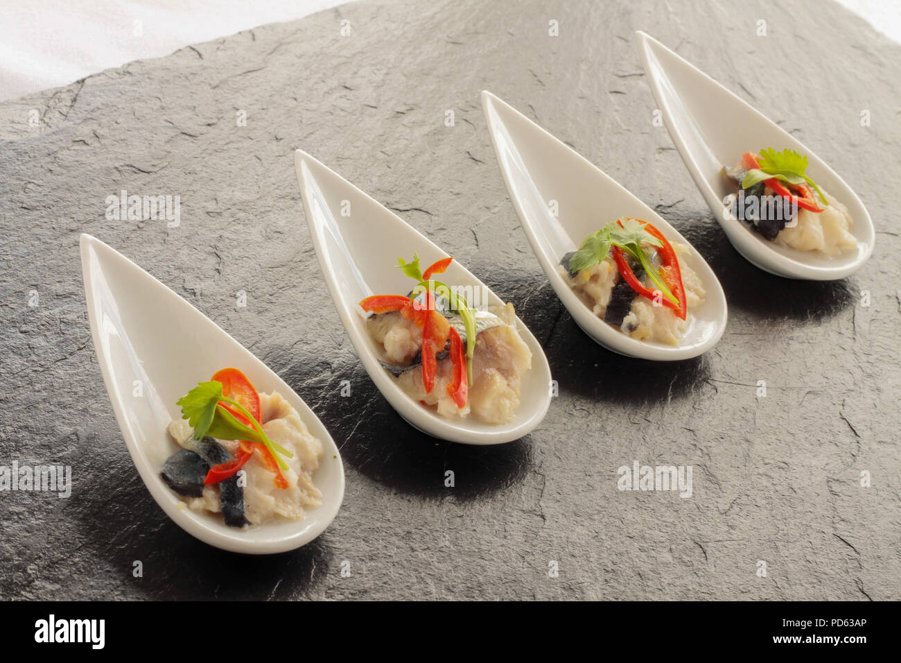 Cocktail canapes hi-res stock photography and images - Alamy